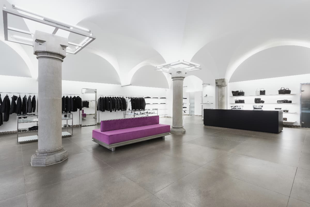 Home - Luxury clothing, bags and accessories - Benesch.co